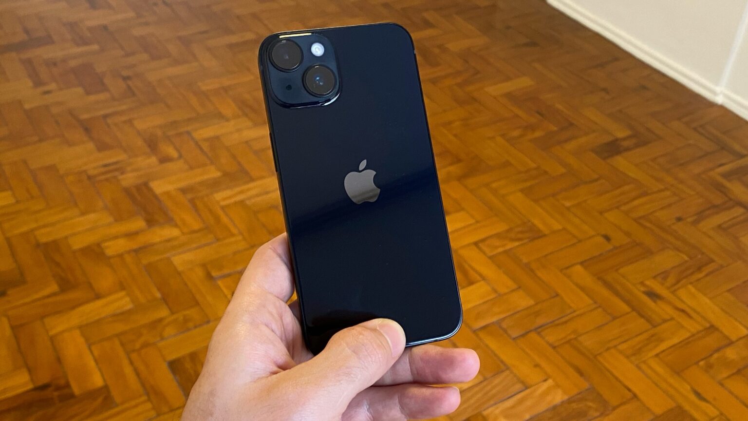 Hands-on: iPhone 14 é o novo modelo de entrada com ares de Pro